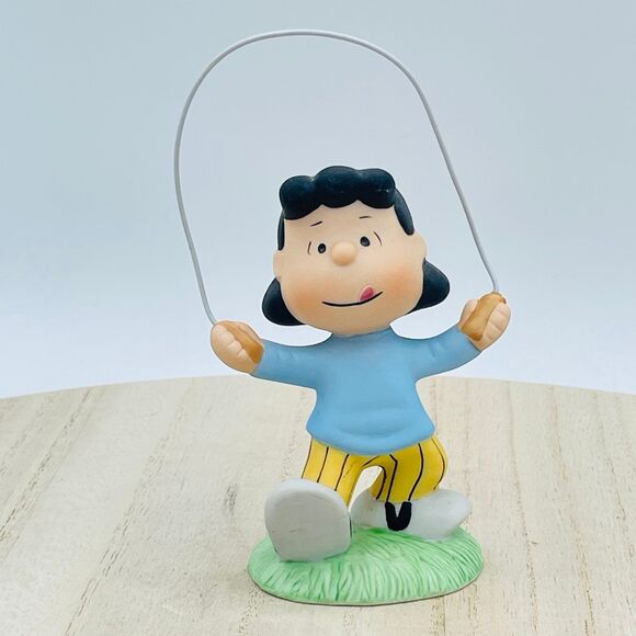 Peanuts | Accents | Vintage Peanuts Lucy Van Pelt Jump Rope Porcelain ...